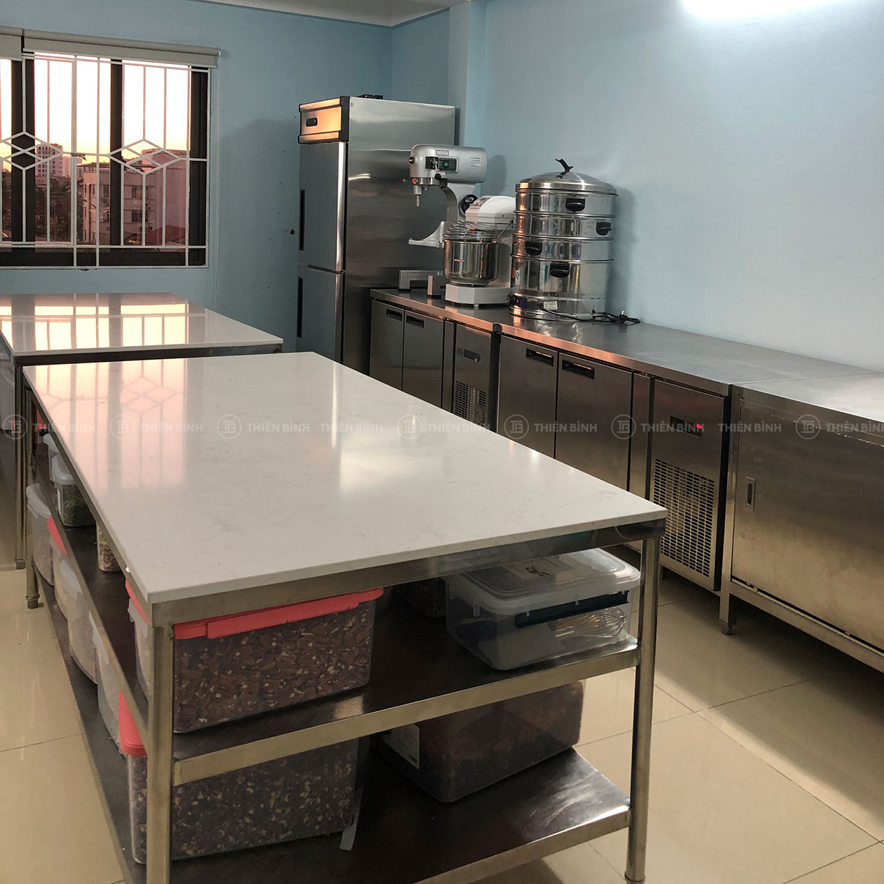 Thiết kế bếp bánh trọn gói cho tiệm bánh LeeA. Cake 265 Tô Hiệu - Hà ...